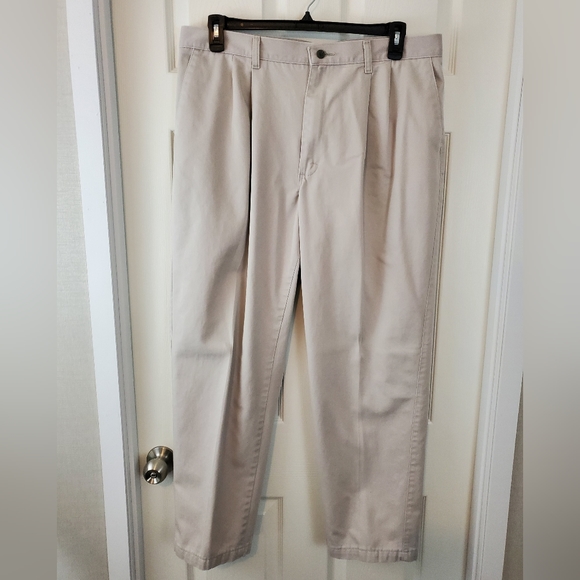 Lee | Pants | Mens Lee Pleated Front Slacks | Poshmark